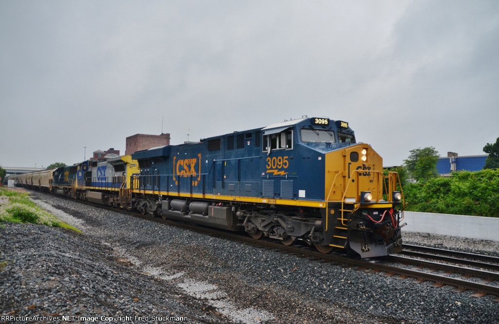 CSX 3095 leads the Grain Train.